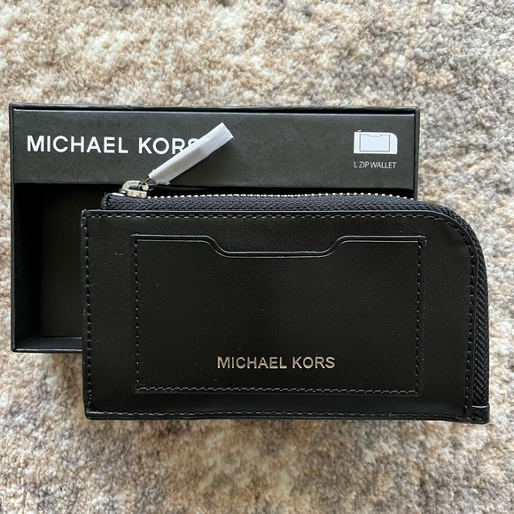 Michael Kors | Bags | Michael Kors Mini Wallet | Poshmark
